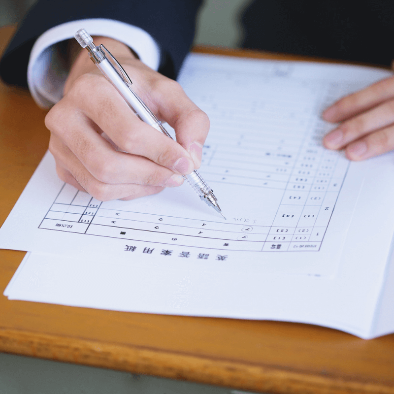 Table Completion IELTS Listening: Kỹ Thuật Scan & Giới Hạn Từ